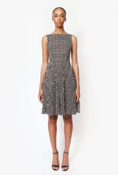 Prada - Authentic & Curated | ReSee Prada - Authentic & Curated | ReSee
